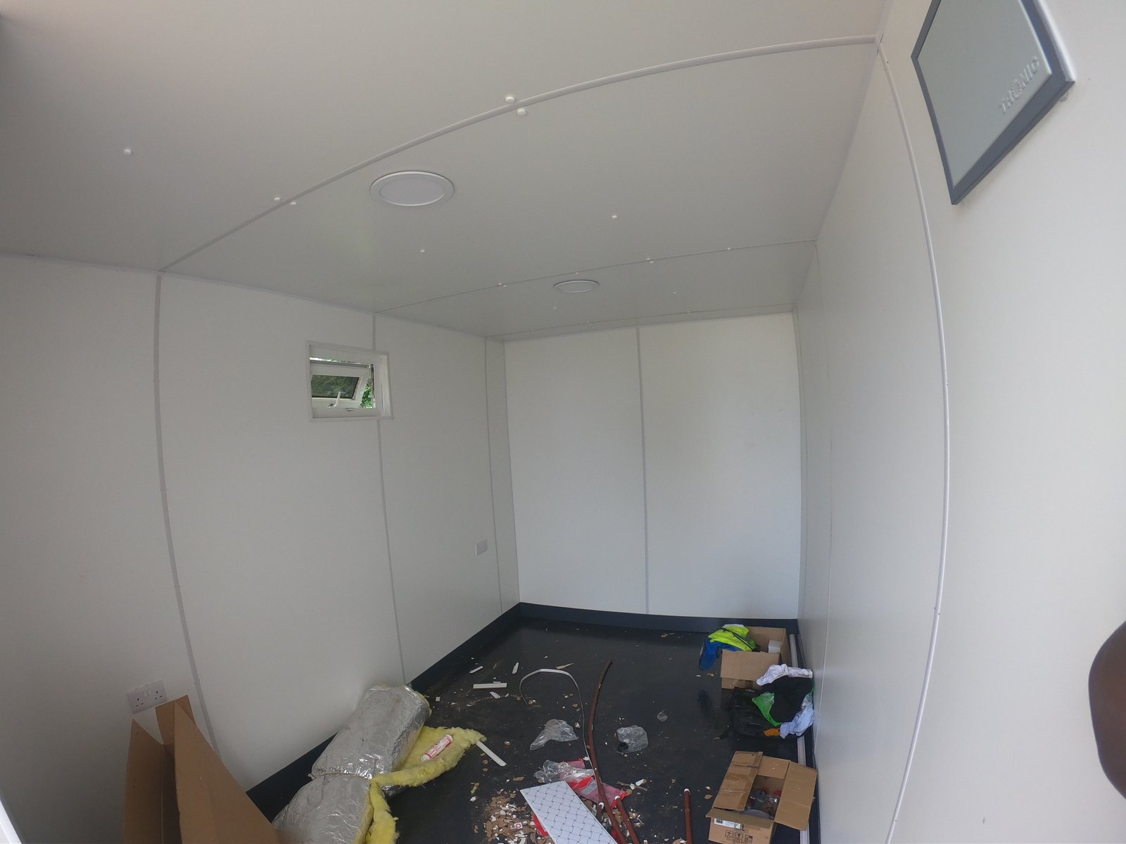 20 FEET CONTAINER OFFICES : Designing /customising | Semark Containers